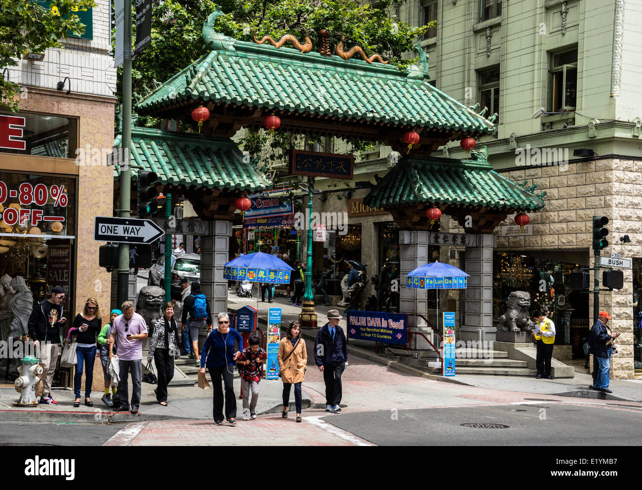 Chinatown Gate Entrance in San Francisco California USA on Grant Street ...
