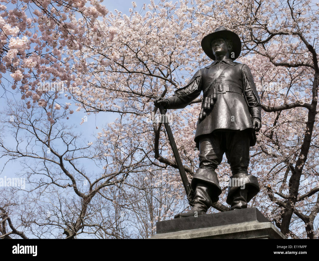 The Pilgrim Statue, Pilgrim Hill, Central Park, NYC Stock Photo - Alamy