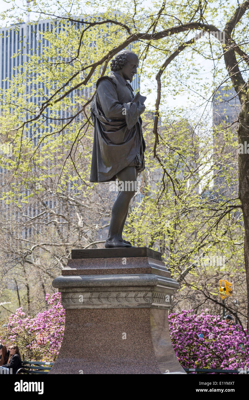 Bronze Sculpture of William Shakespeare, Central Park inSpring, NYC ...