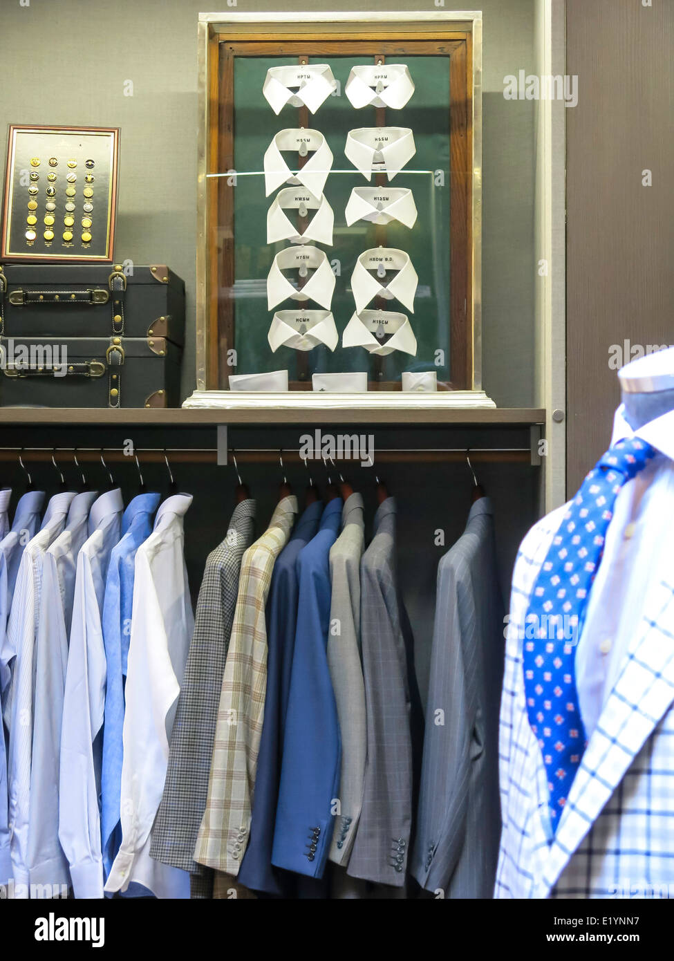 Holland & Sherry Bespoke, LightHouse Fresnel Lens Display, Elizabeth ...