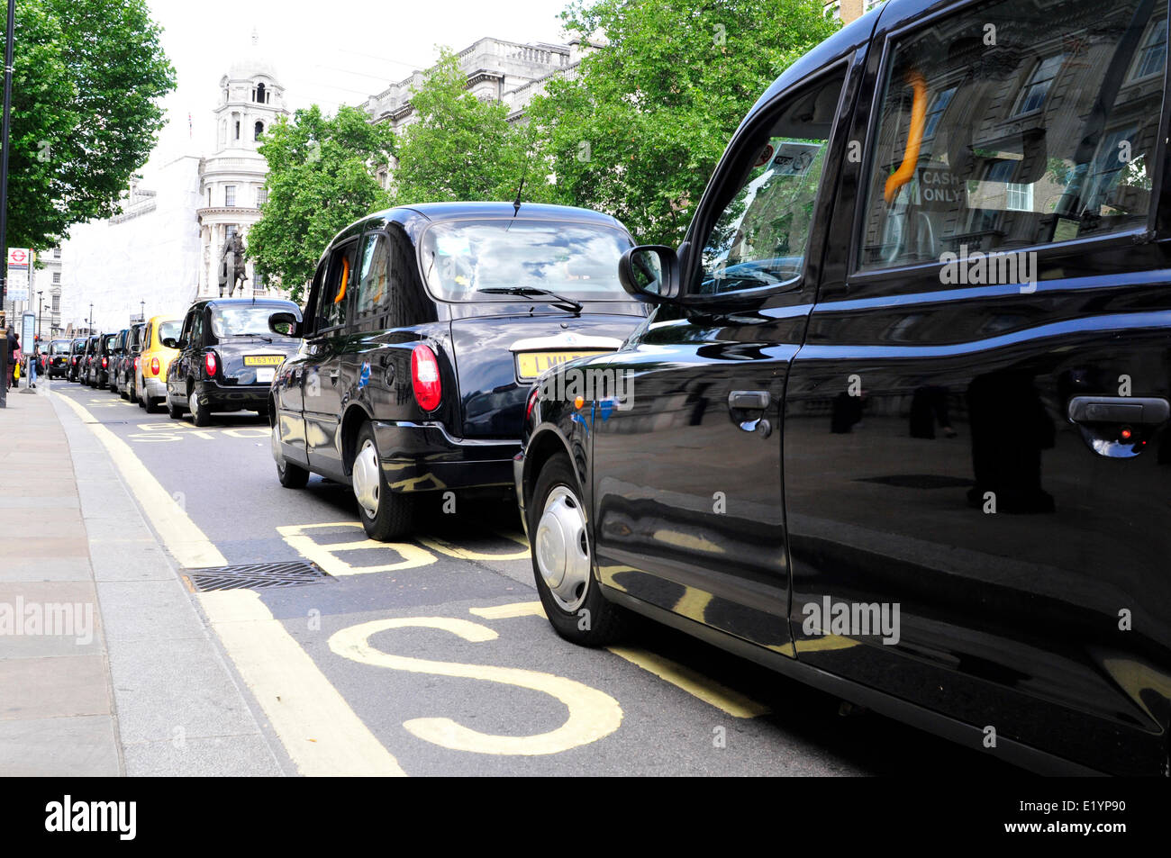Black cab drivers block a road in central London Stock Photo - Alamy