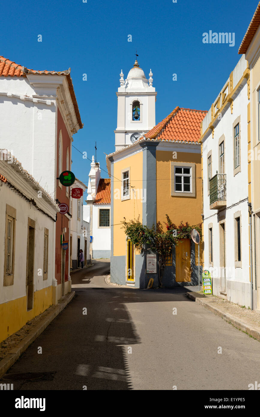 Albufeira street scene algarve portugal hi-res stock photography and ...