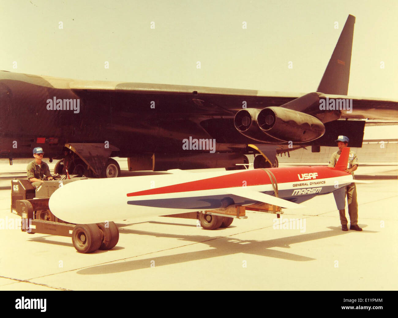 Agm 109 tomahawk missile hi-res stock photography and images - Alamy