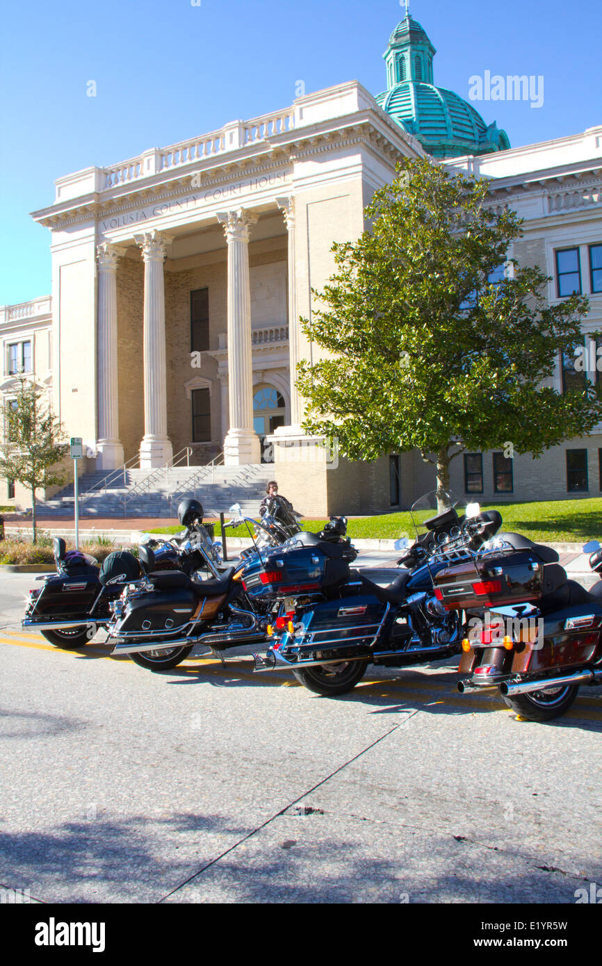 Downtown deland comes life march hi-res stock photography and images - Alamy