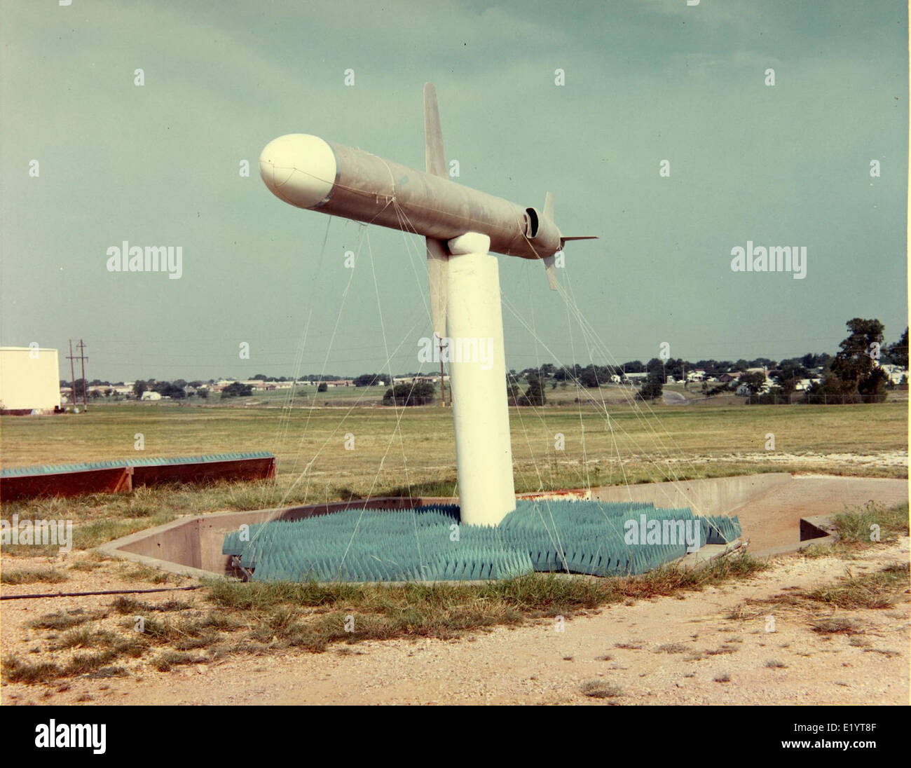 Agm 109 tomahawk cruise missile hi-res stock photography and images - Alamy