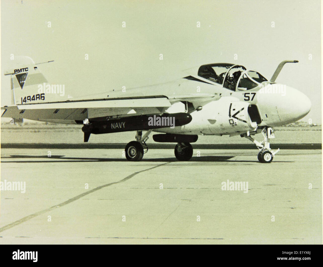 Agm 109 tomahawk cruise missile hi-res stock photography and images - Alamy