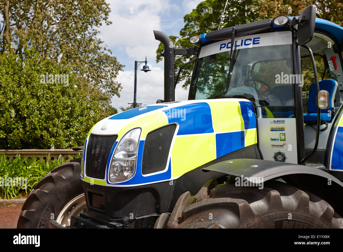 Battenberg markings hi-res stock photography and images - Alamy