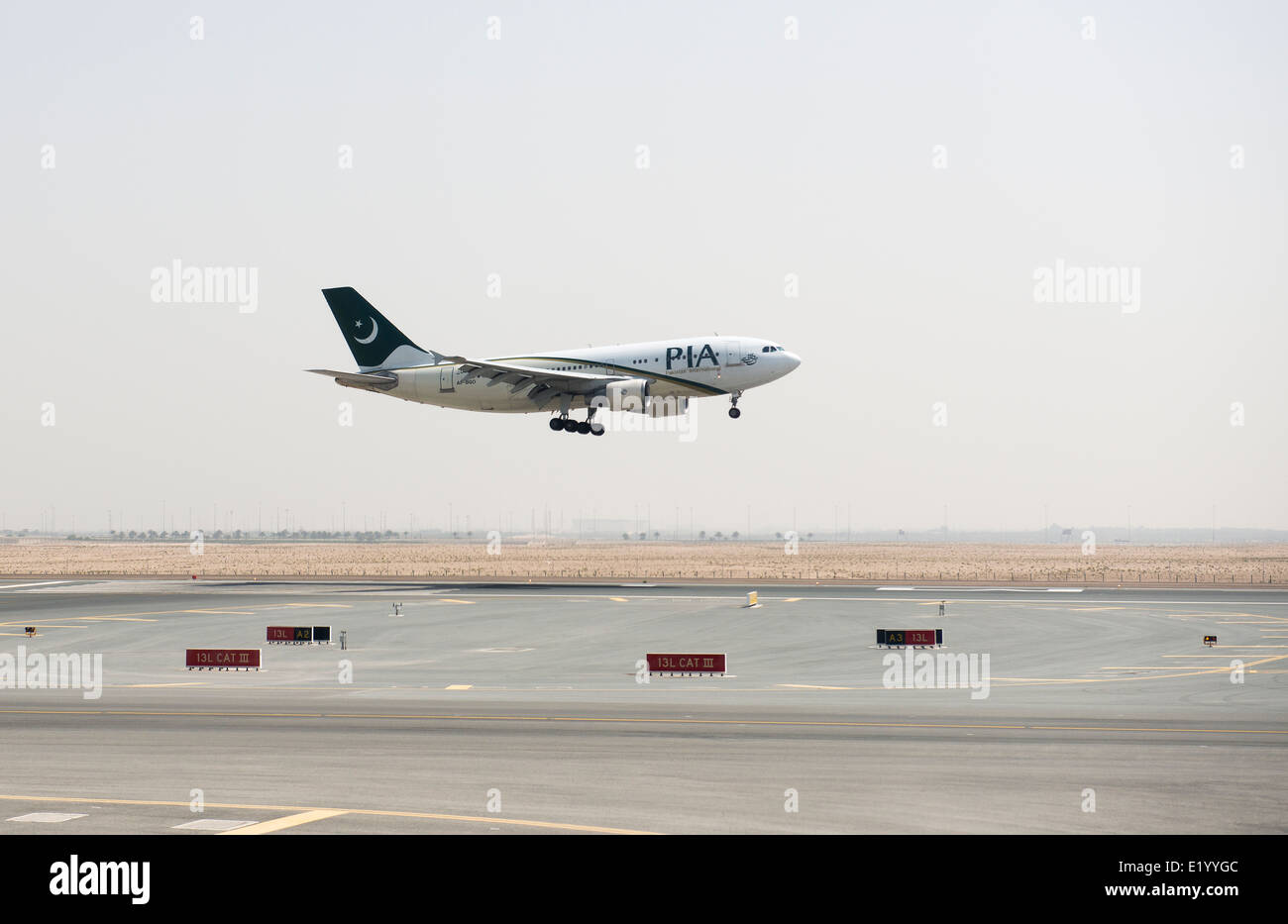 PIA - Pakistan international airplane landing Stock Photo - Alamy