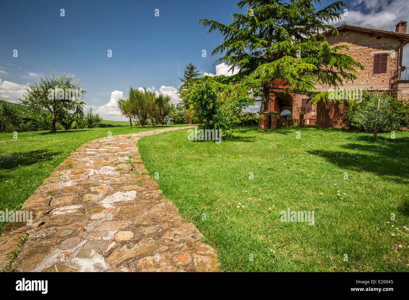 Stone road to the country house Stock Photo - Alamy