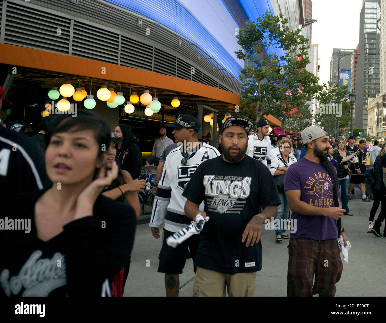 Los Angeles, California, US.12th June, 2014. Los Angeles Kings fans ...