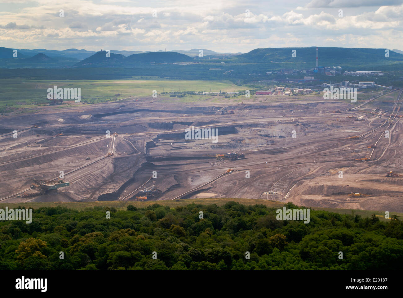 Destroying The Earth Stock Photos & Destroying The Earth Stock Images ...