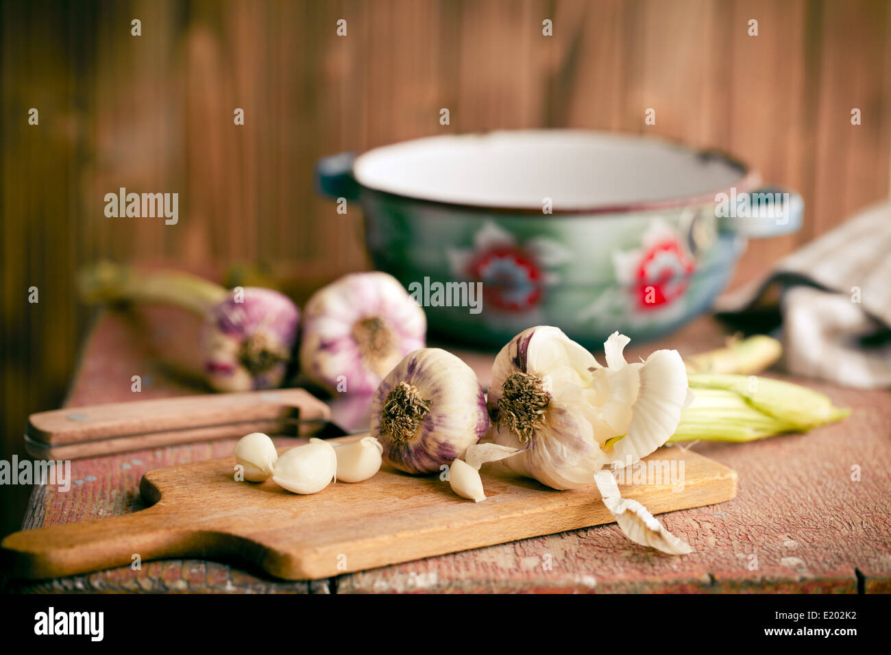 still life with fresh garlic Stock Photo - Alamy