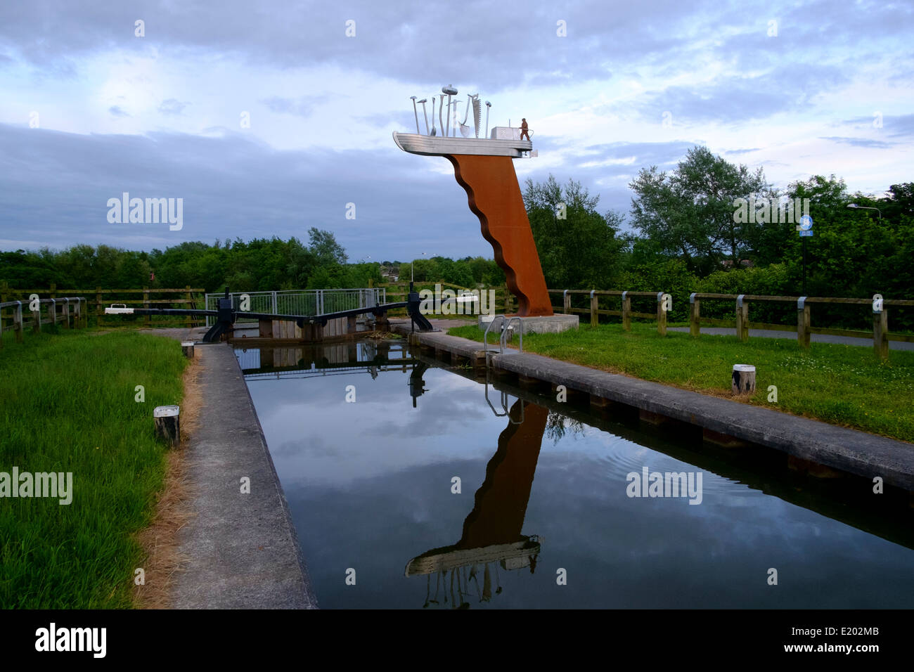 The Ribble Link Boat Sculpture Preston was designed by Denis O’Connor ...