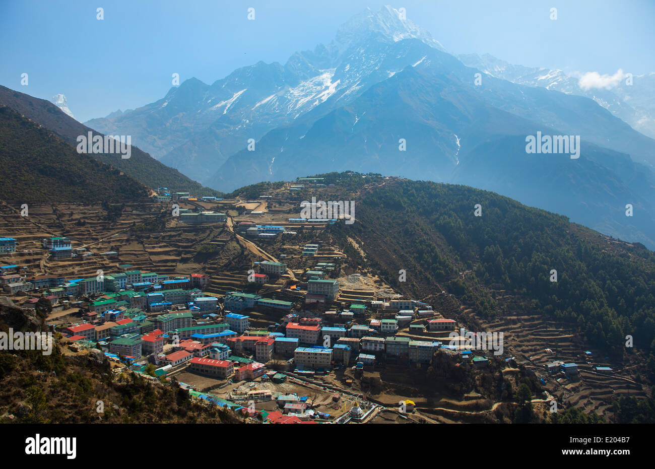 Buildings nepal hi-res stock photography and images - Alamy