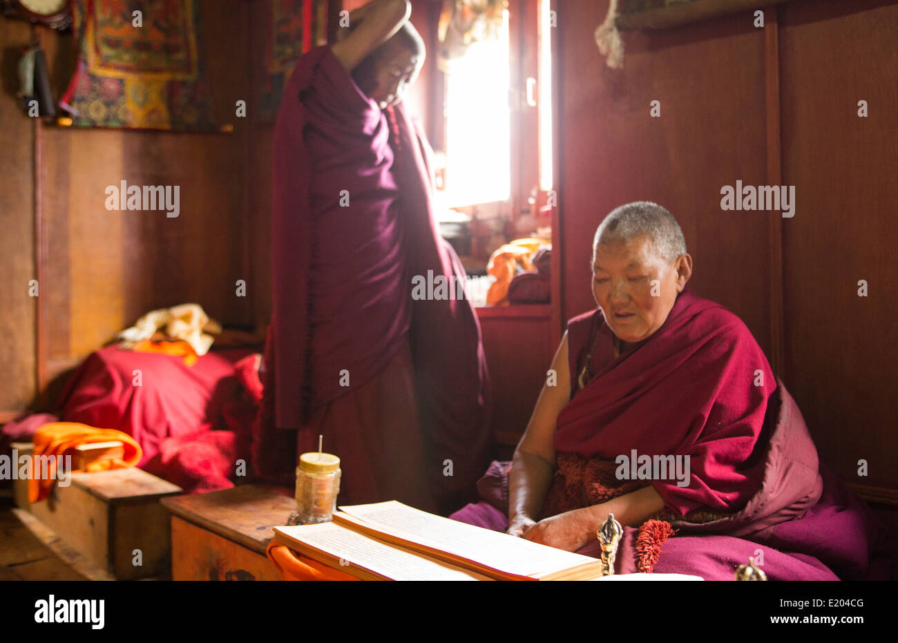 Sanskrit buddhist chant hi-res stock photography and images - Alamy