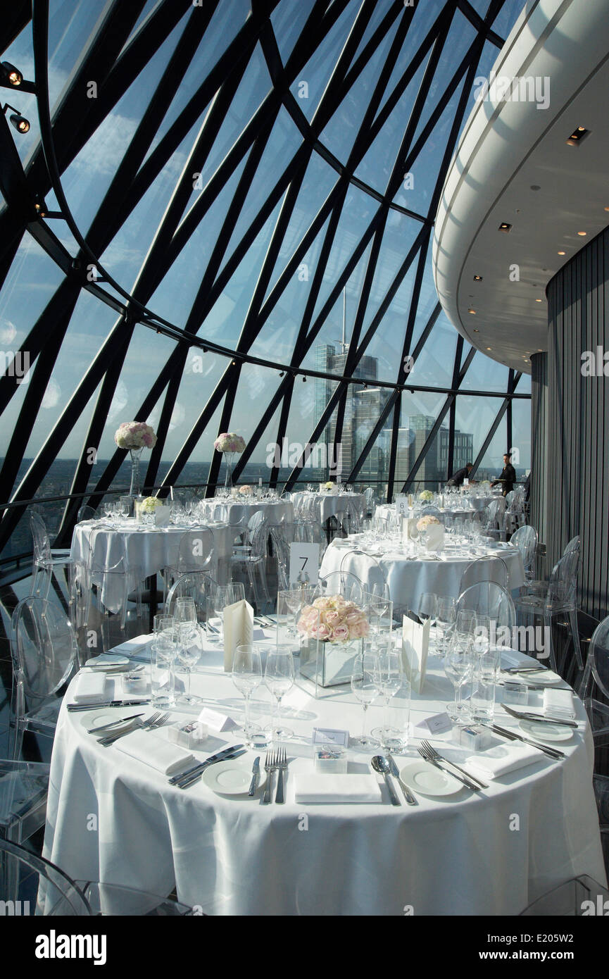 Gherkin flowers hi-res stock photography and images - Alamy