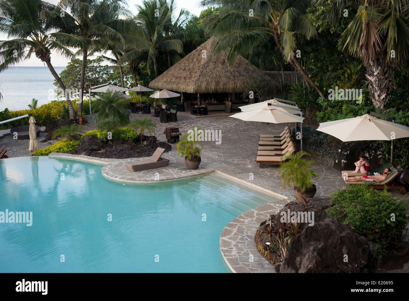 Tropical island within atoll in hi-res stock photography and images - Alamy