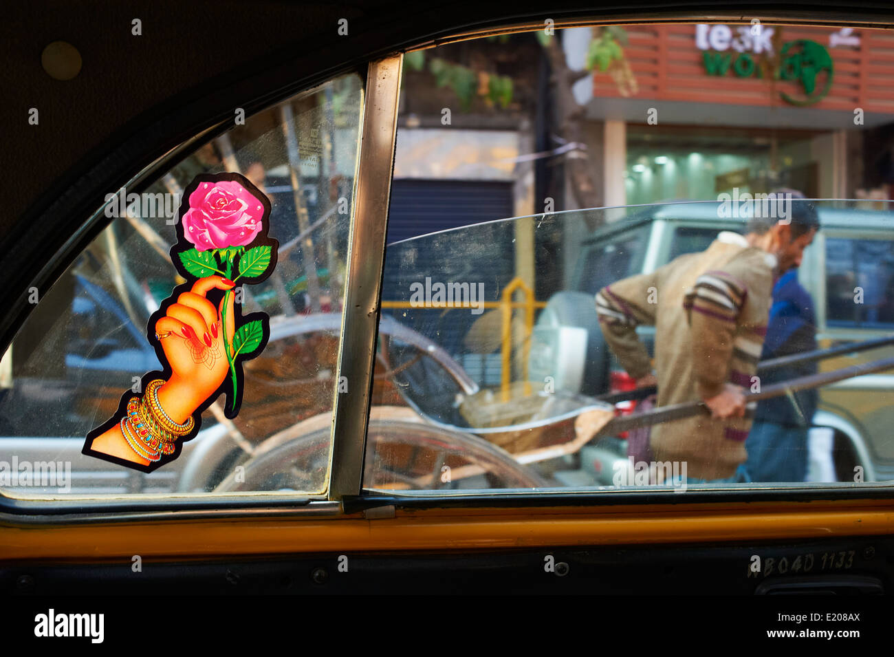 Auto rickshaw kolkata hi-res stock photography and images - Alamy