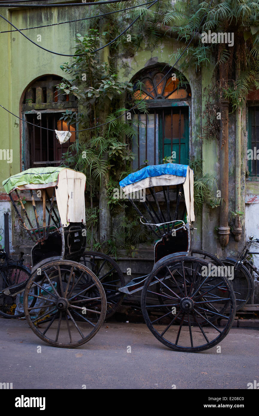 India, West Bengal, Kolkata, Calcutta, rickshaw on the street Stock ...