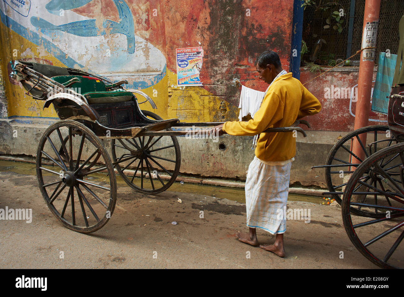 Pulling Rickshaw Calcutta High Resolution Stock Photography and Images ...