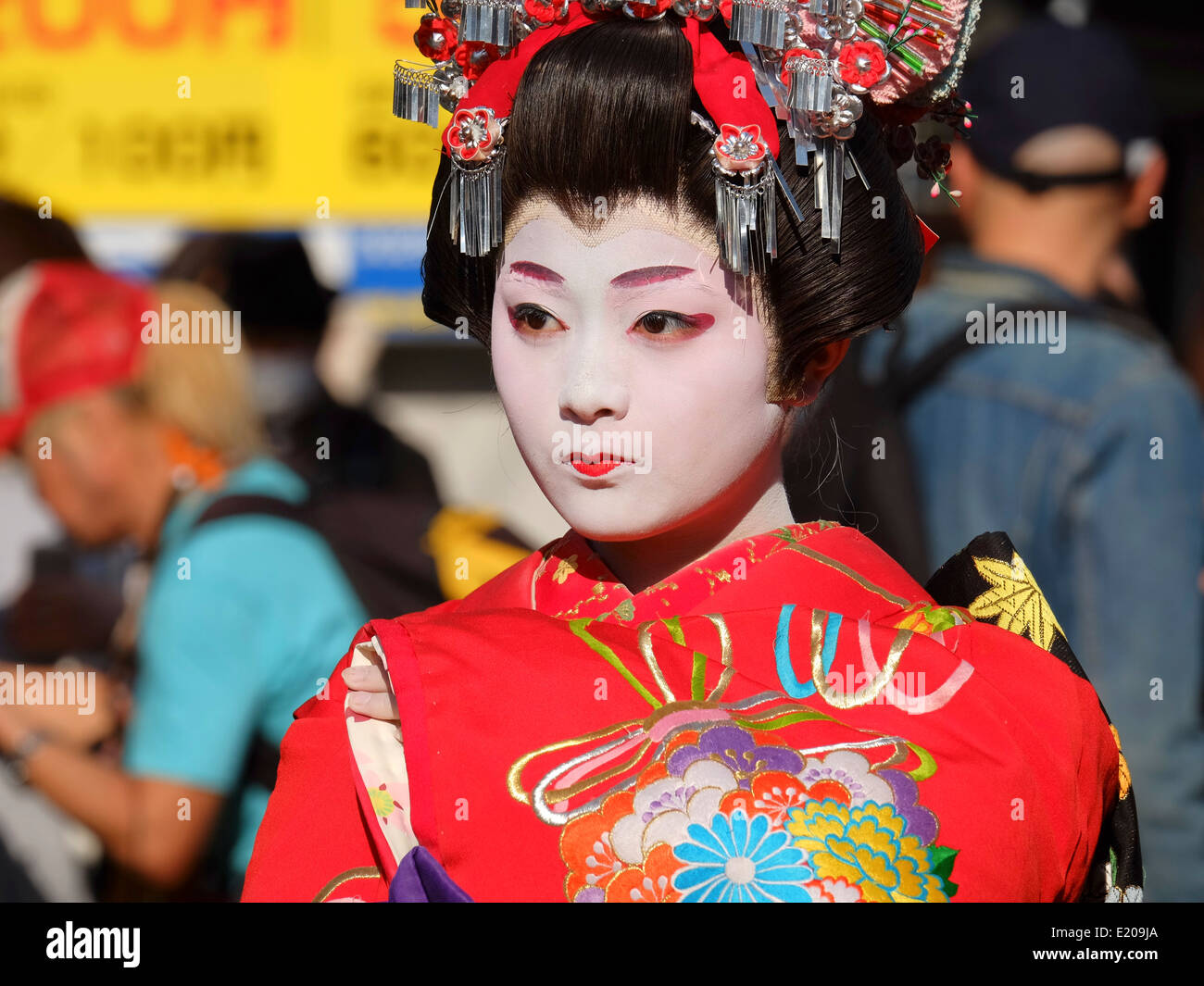 Edo Yoshiwara Oiran Dochu Parade, Ichiyo Sakura Matsuri Stock Photo - Alamy