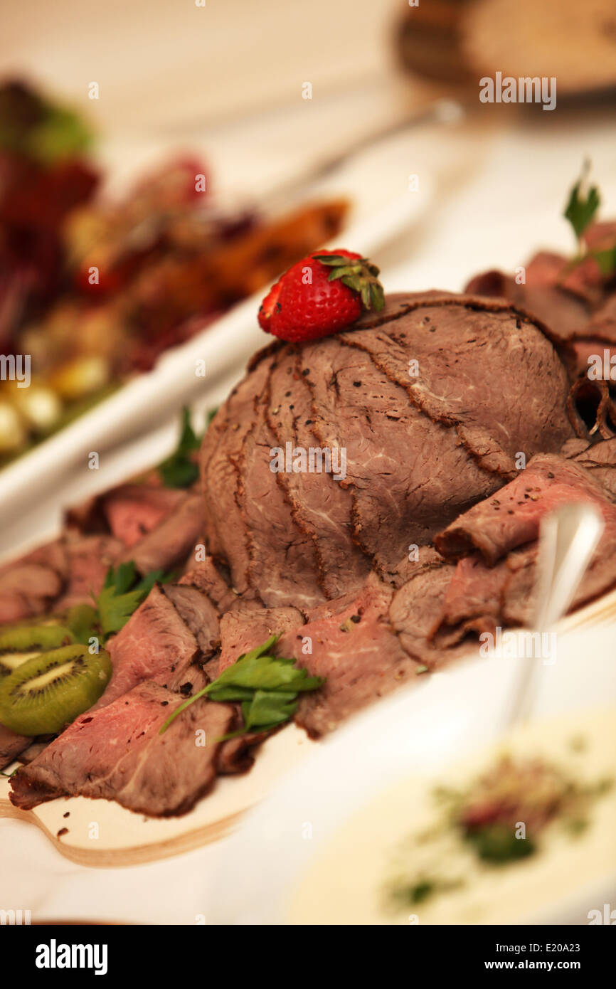 Roastbeef hi-res stock photography and images - Alamy