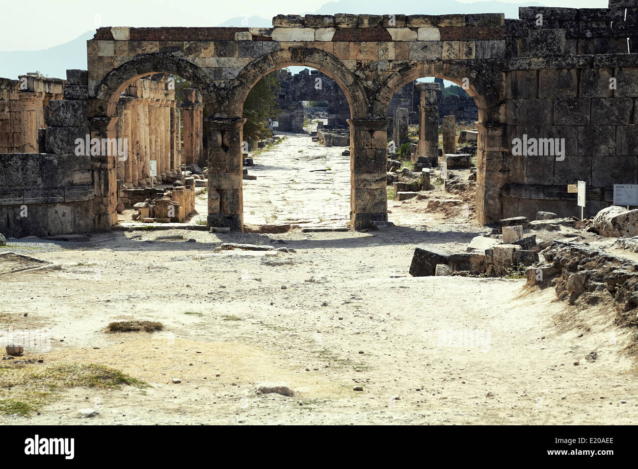 Hie symbol hi-res stock photography and images - Alamy
