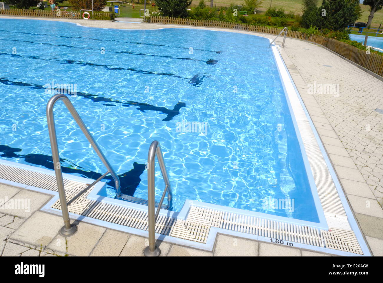 Outdoor swimming pool Stock Photo - Alamy