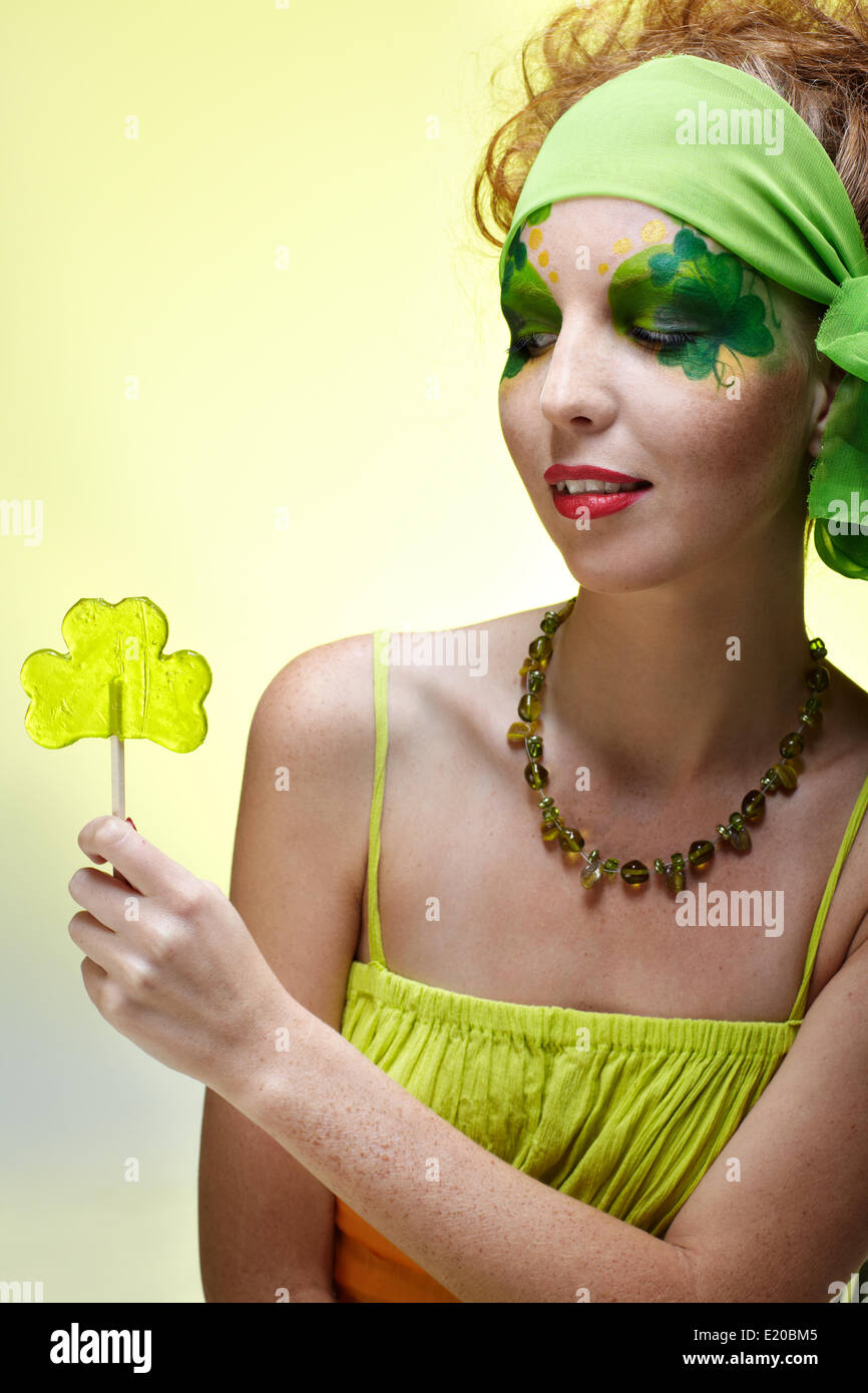 saint patrick's day girl Stock Photo - Alamy