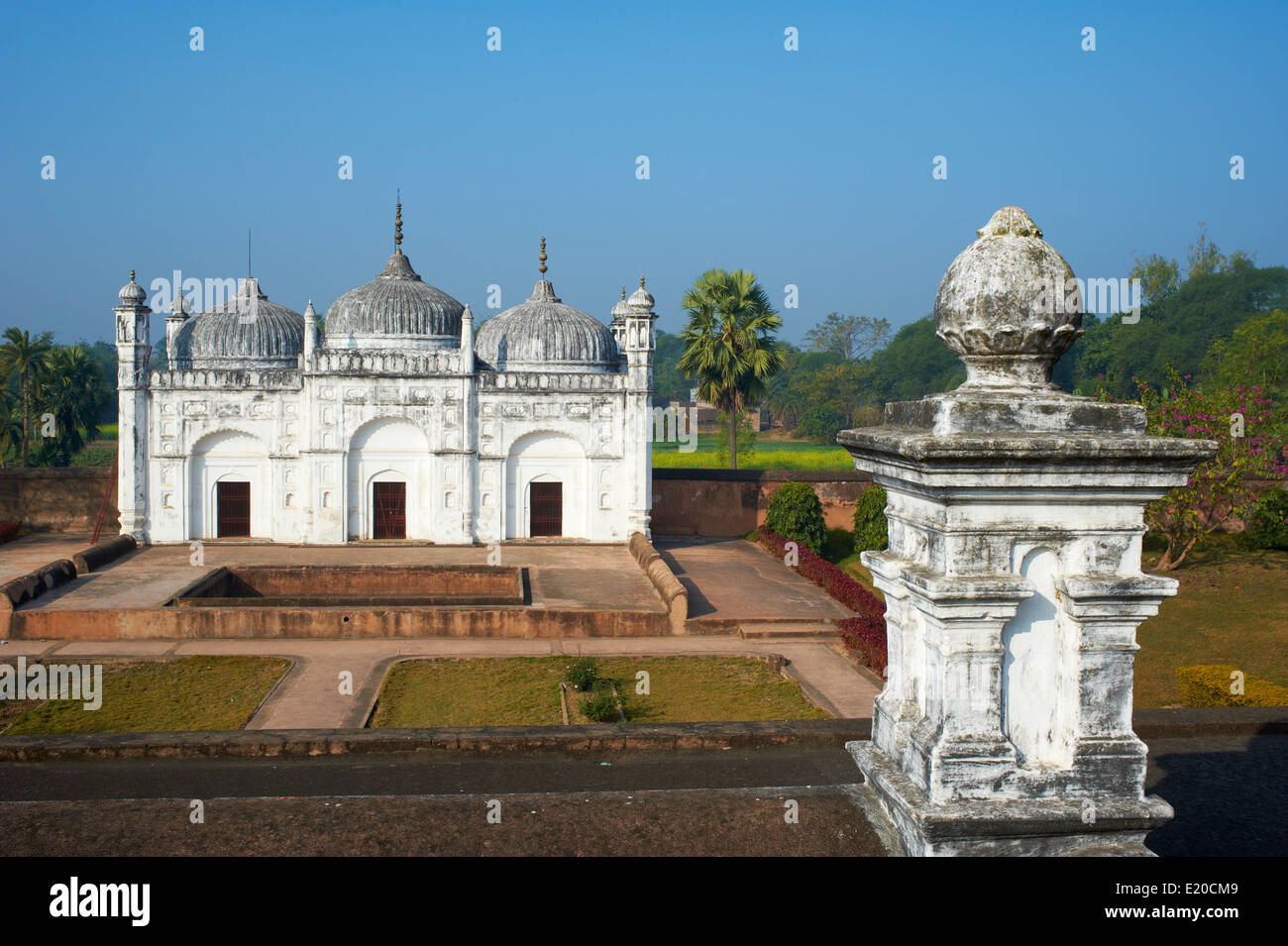 India, West Bengal, Murshidabad, former capital of Bengal, mosque and ...