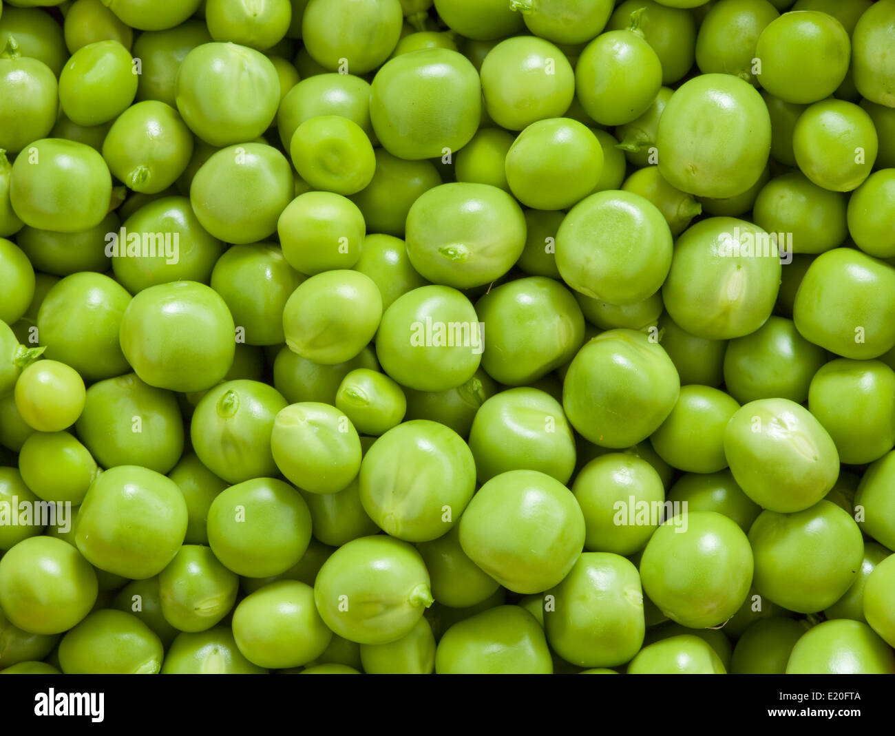 Round green pea hi-res stock photography and images - Alamy