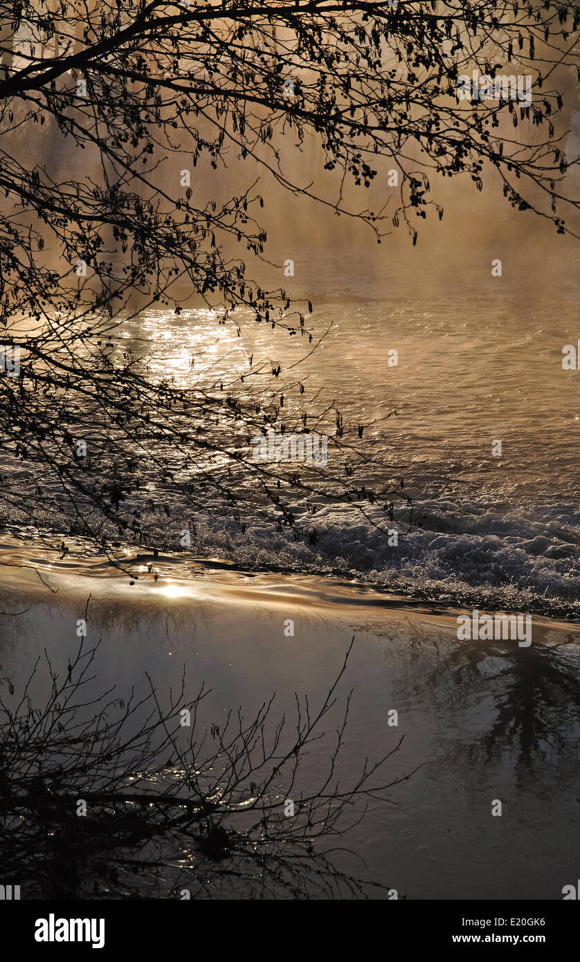 Schwarzer regen hi-res stock photography and images - Alamy