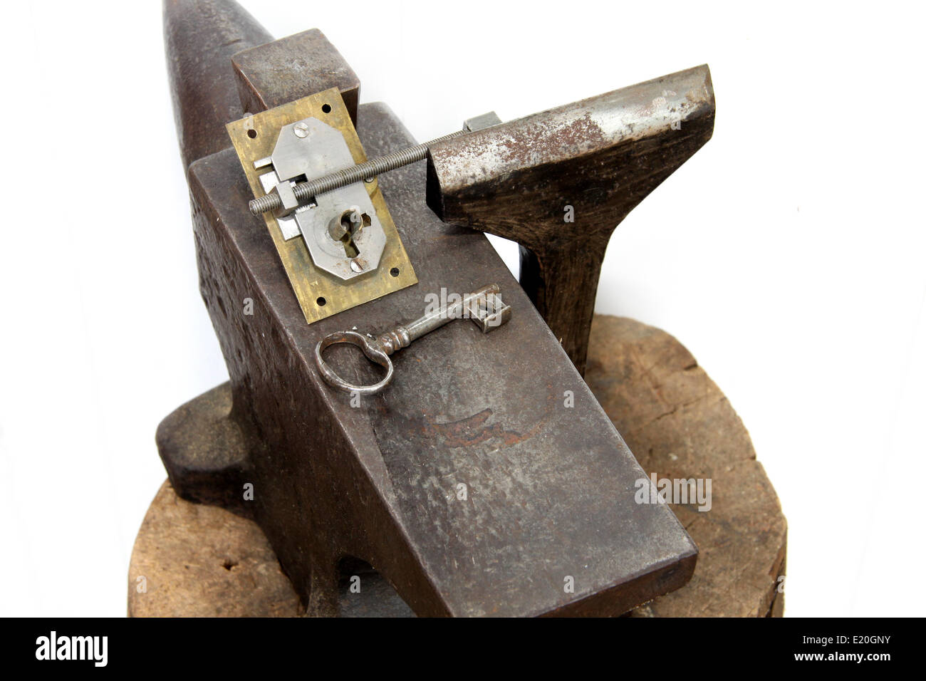 Old lock system hi-res stock photography and images - Alamy