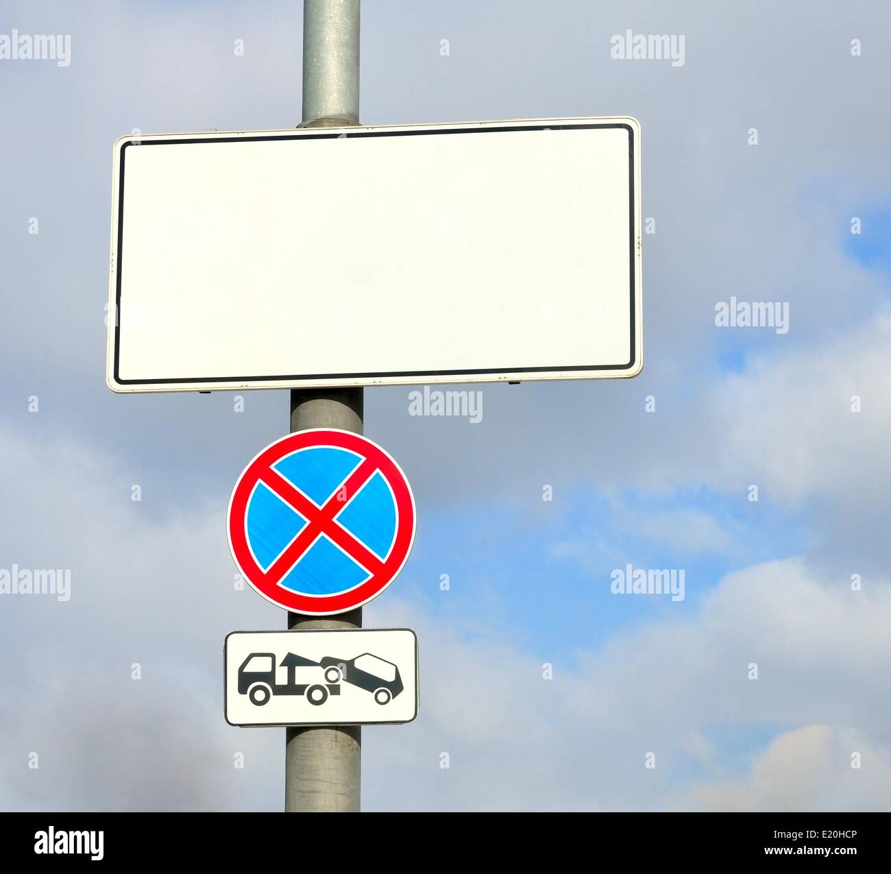 Billboard signs hi-res stock photography and images - Alamy
