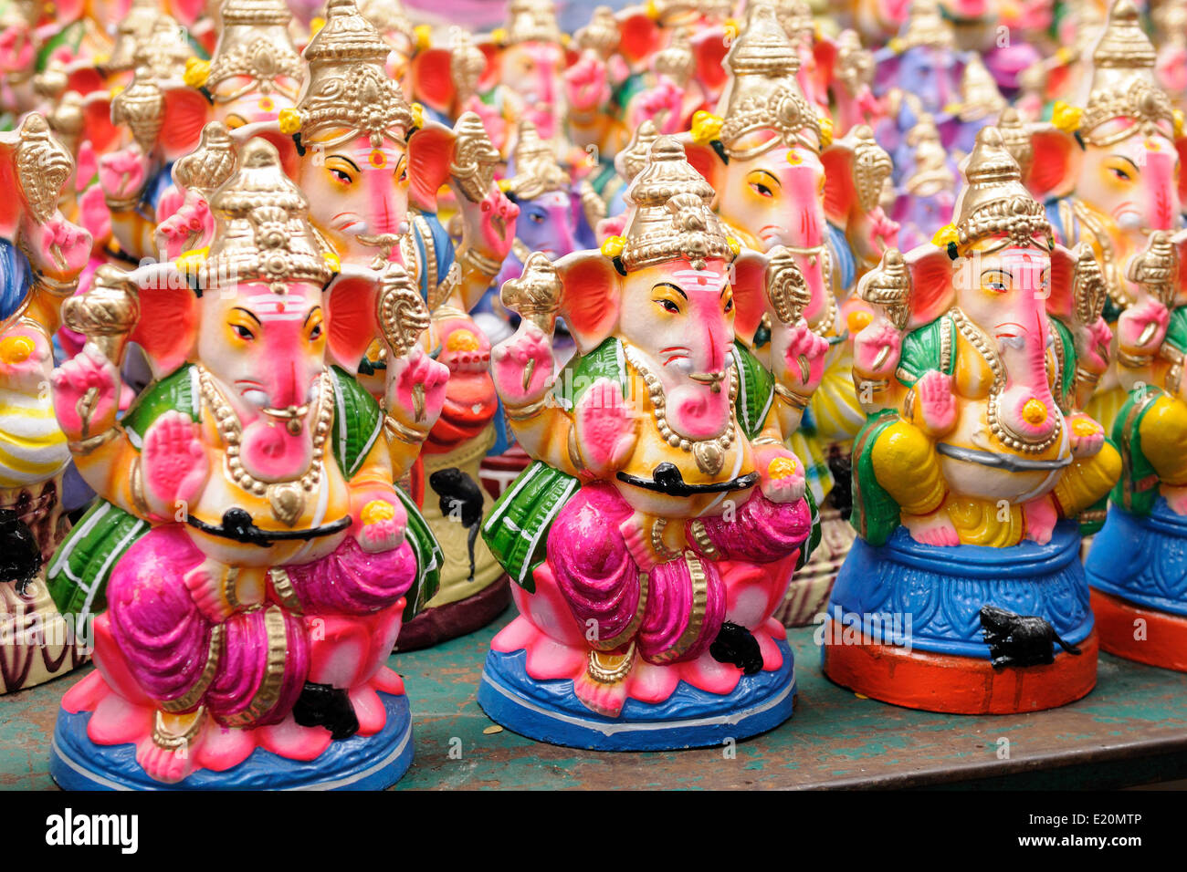 ganesh mud sculpture hi-res stock photography and images - Alamy