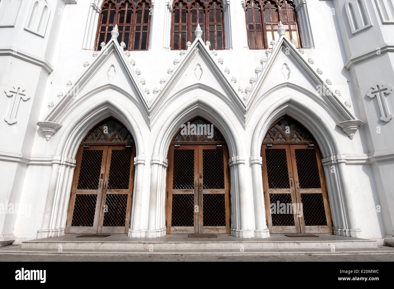 Santhome cathedral basilica chennai hi-res stock photography and images - Alamy