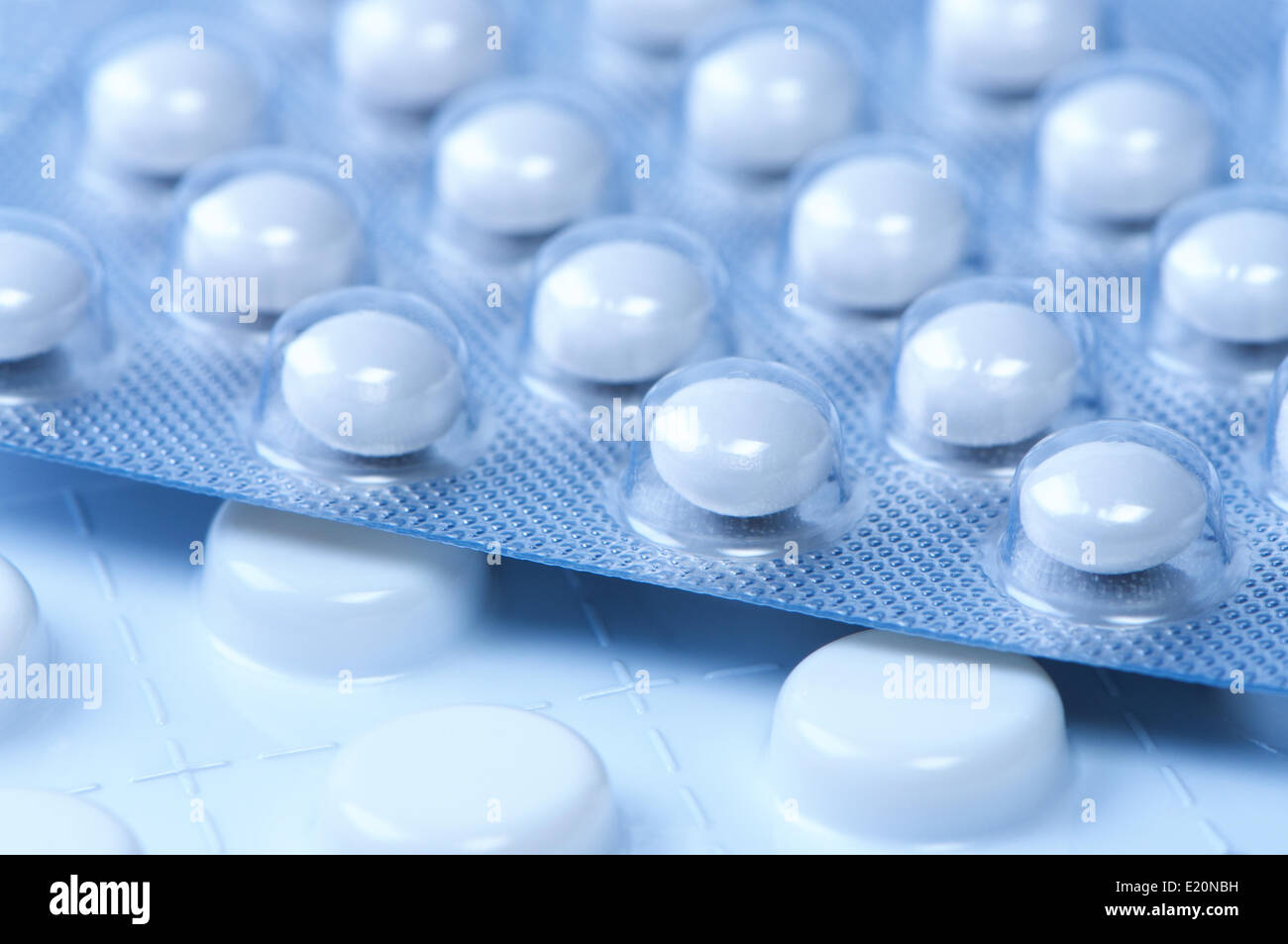 Pill packing hi-res stock photography and images - Alamy