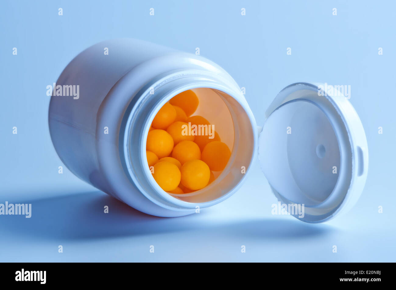 Medication jar hi-res stock photography and images - Alamy