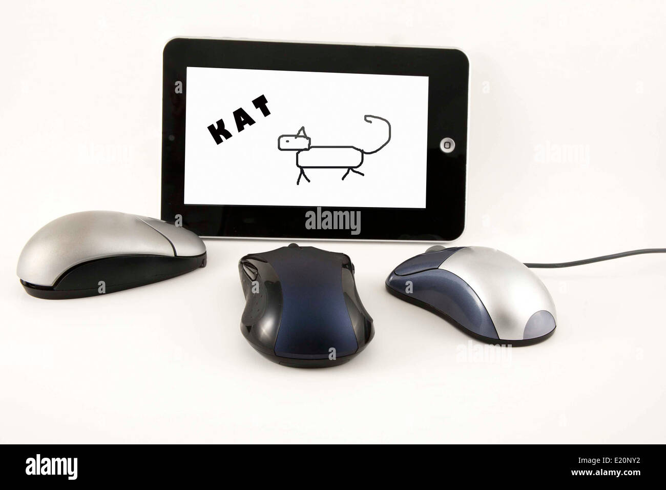 Cat computer mouse hi-res stock photography and images - Alamy