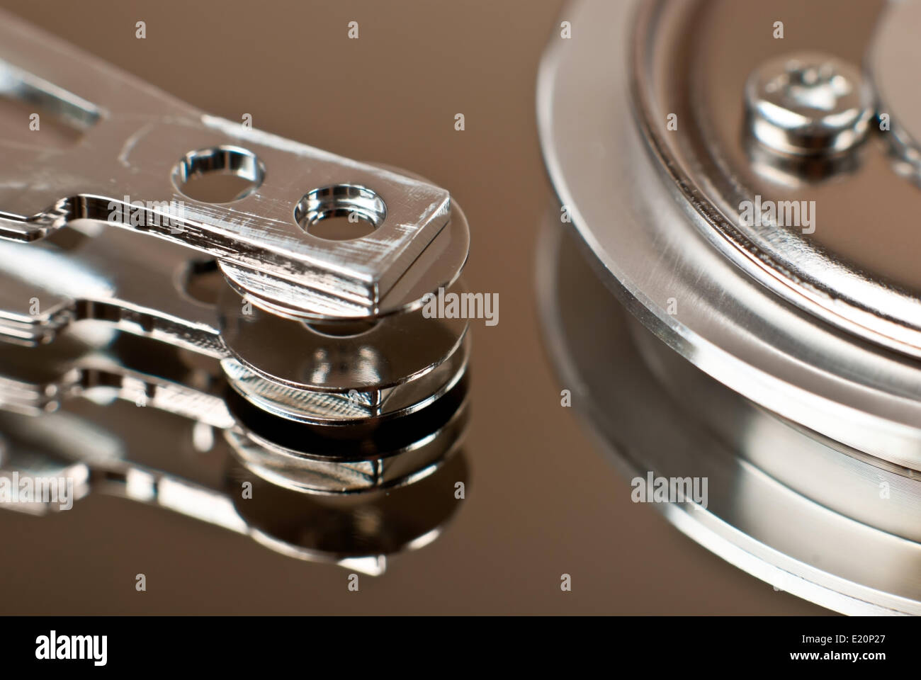 Hard drive clean room hi-res stock photography and images - Alamy