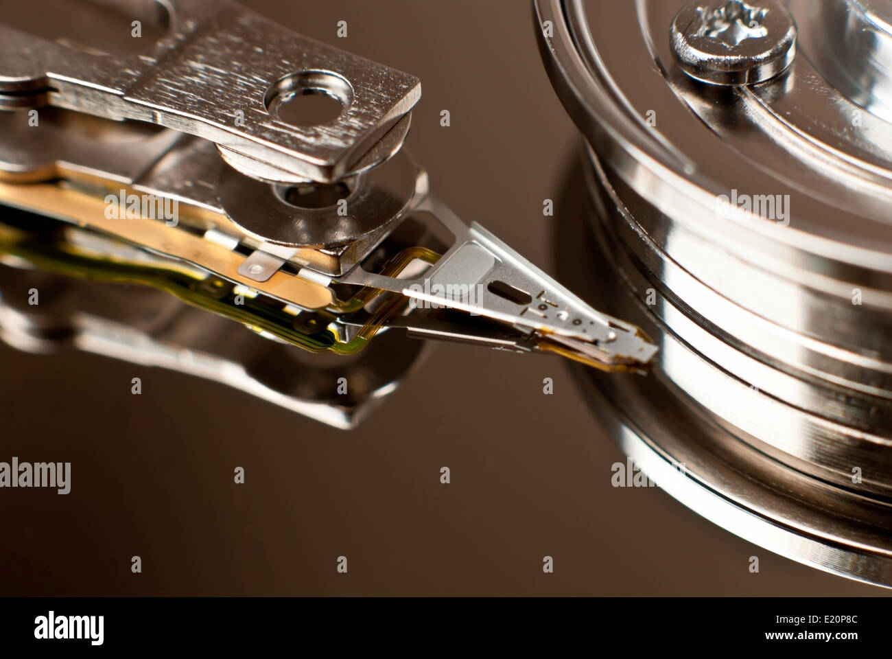 Hard drive clean room hi-res stock photography and images - Alamy