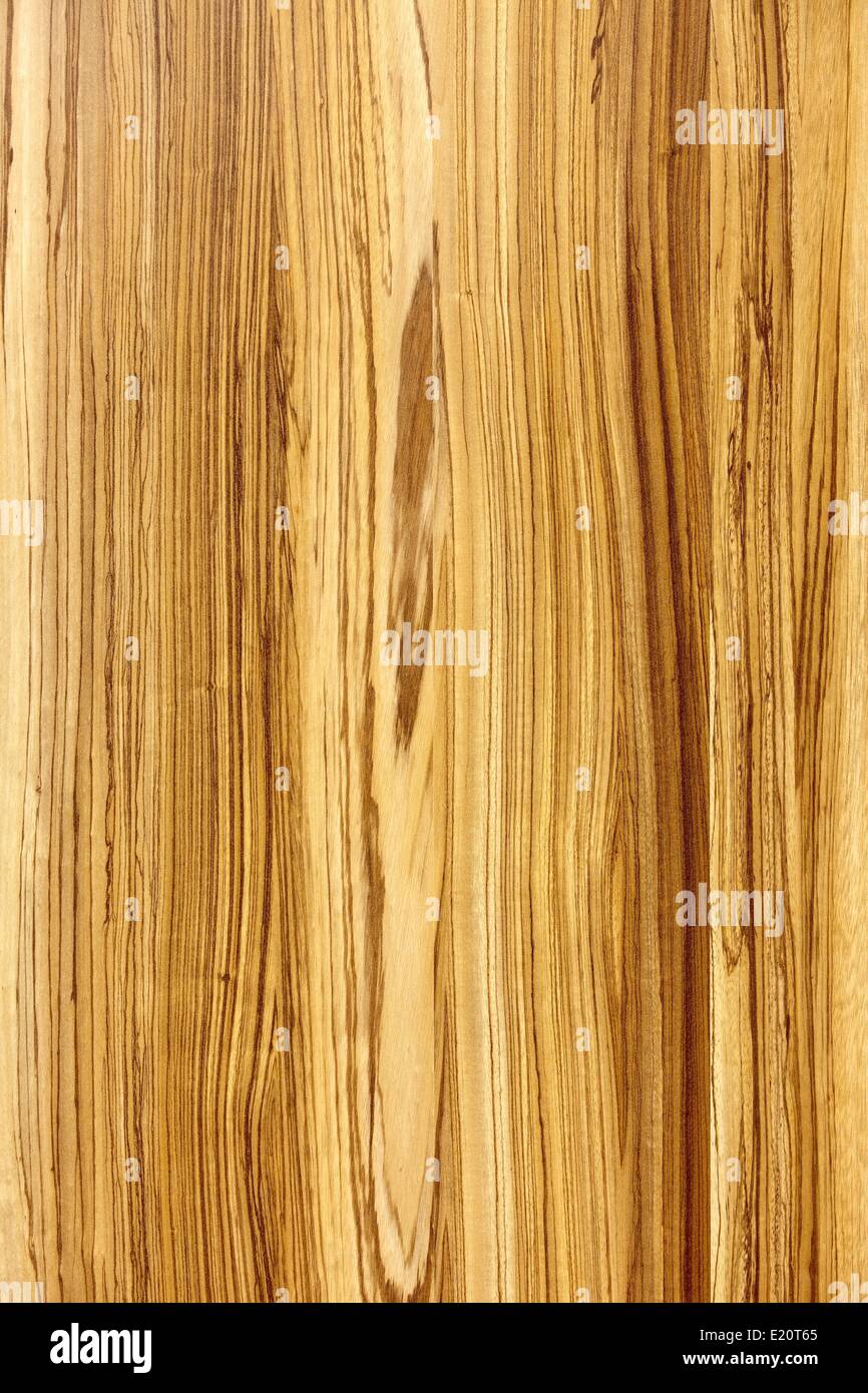 Vertical yellow wood hi-res stock photography and images - Alamy