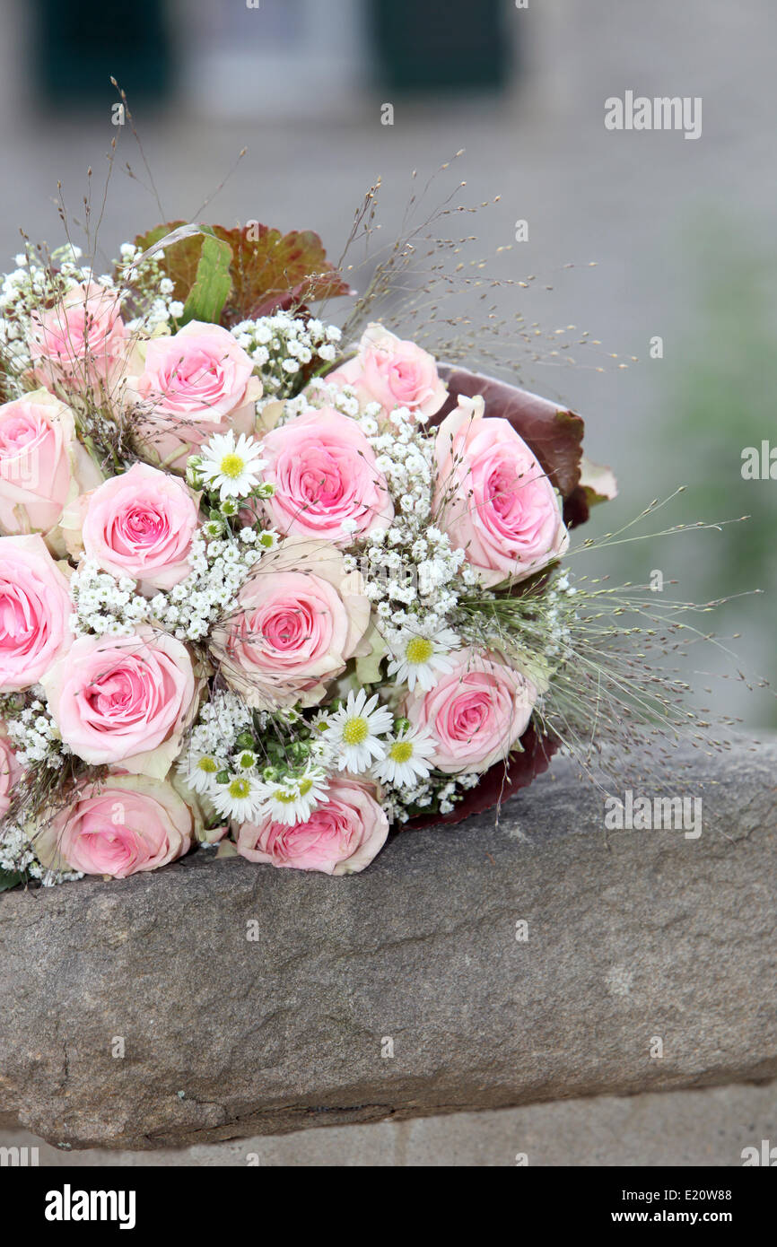 Pink Rose Bouquet Stock Photo - Alamy