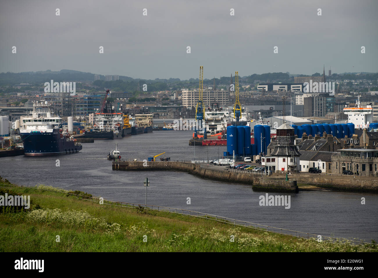 North sea aberdeen hi-res stock photography and images - Alamy