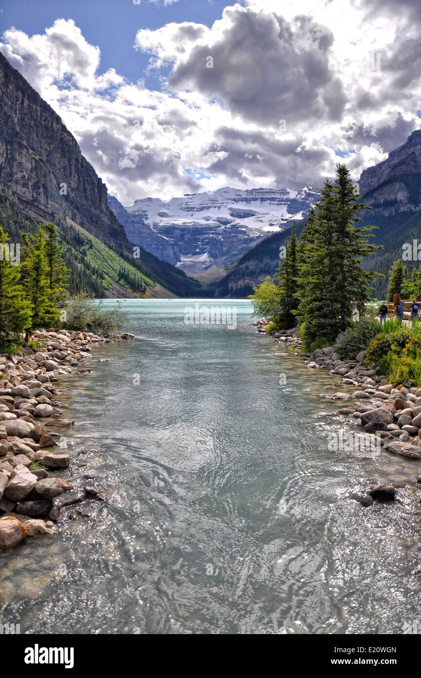 Louise Lake reflection - Banff, Alberta - Canadian outdoor lake scenery ...
