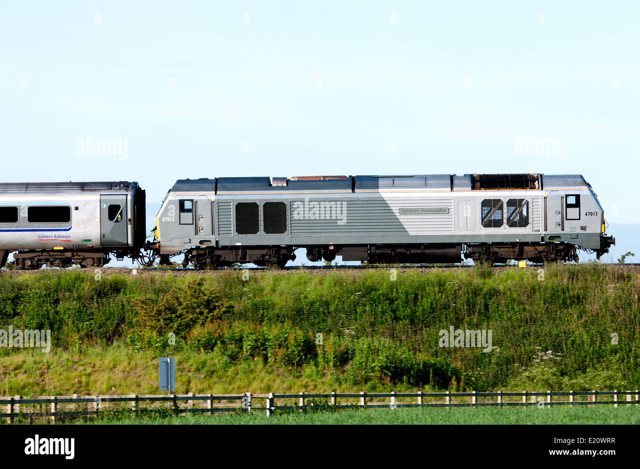 Class 67 diesel locomotive No. 67013 "Dyfrbont Pontcysyllte" propelling ...