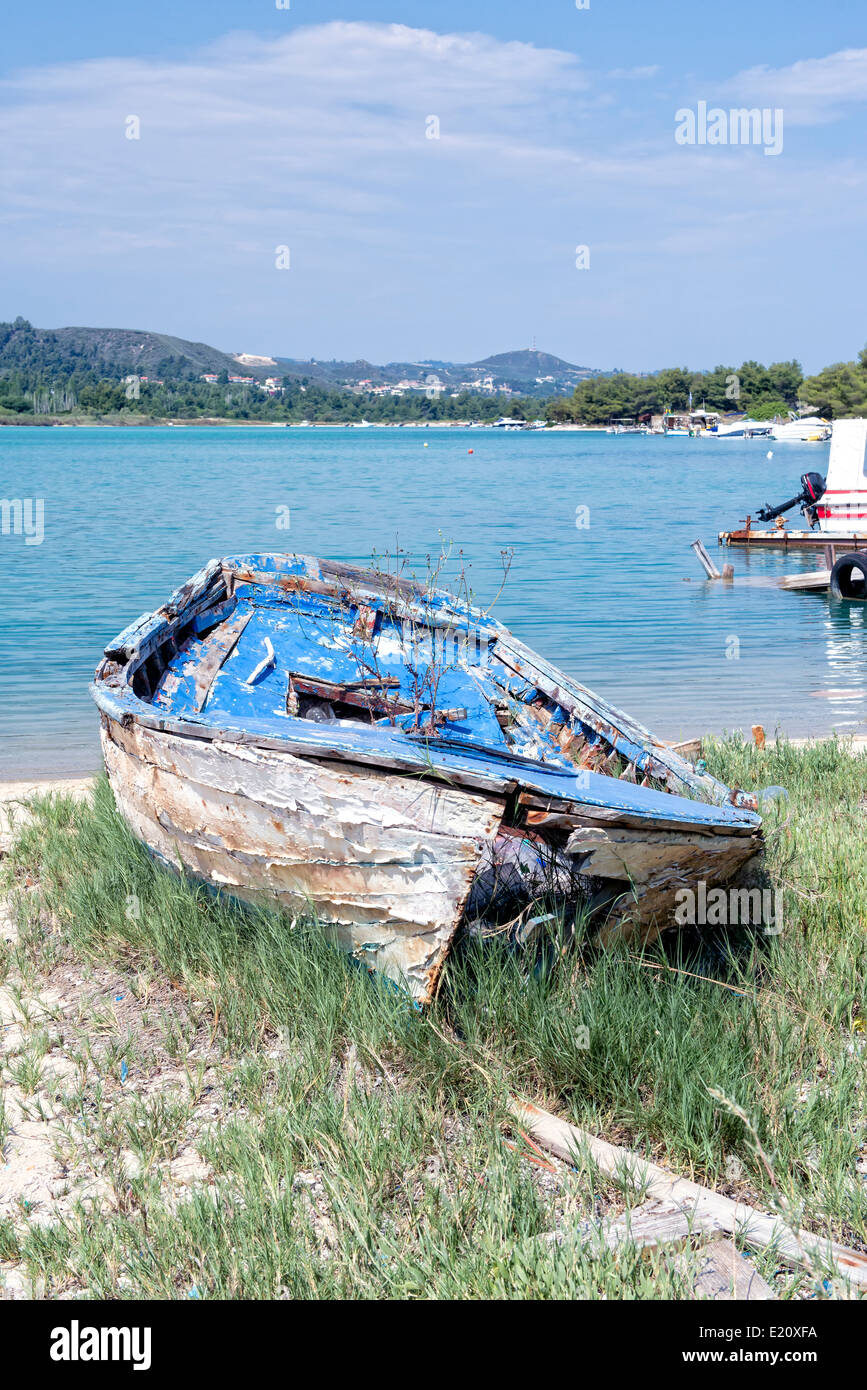Old wooden boat falling to pieces Stock Photo - Alamy