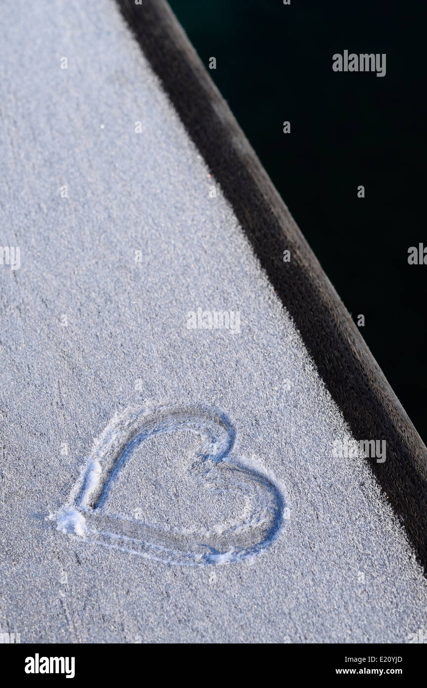 Heart in frost hi-res stock photography and images - Alamy