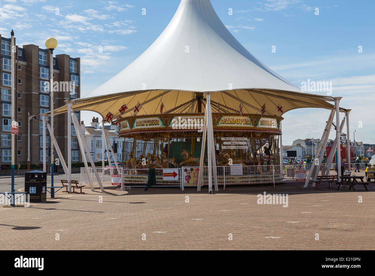 Southport fairground hi-res stock photography and images - Alamy