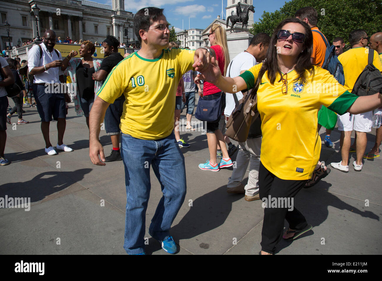 Brazilian news gathering hi-res stock photography and images - Alamy
